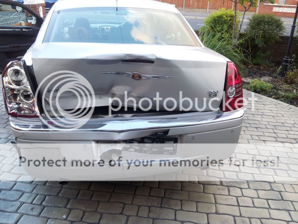 Could this be a write off! | Chrysler 300C & SRT8 Forums